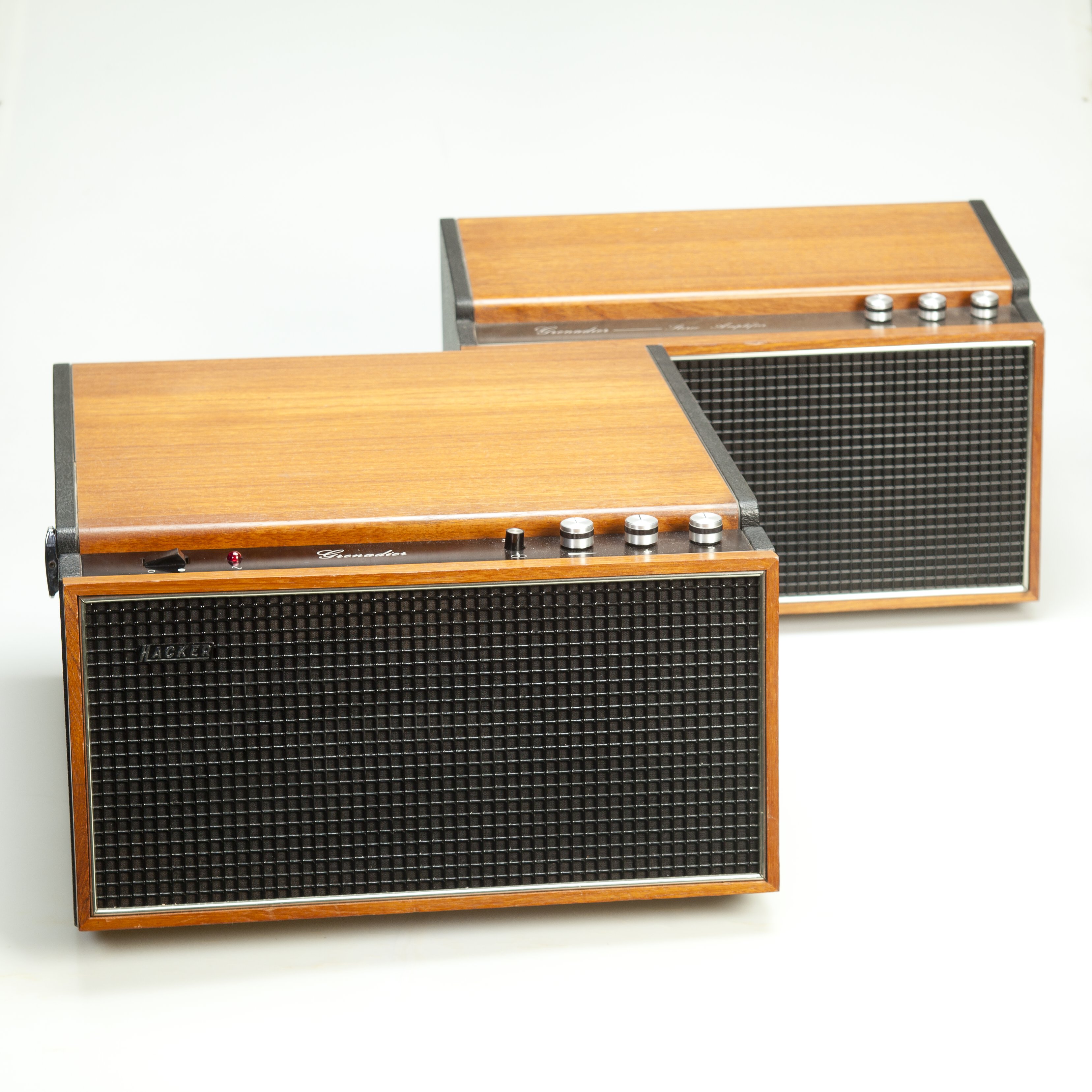 Hacker - Grenadier GP45 - Turntable