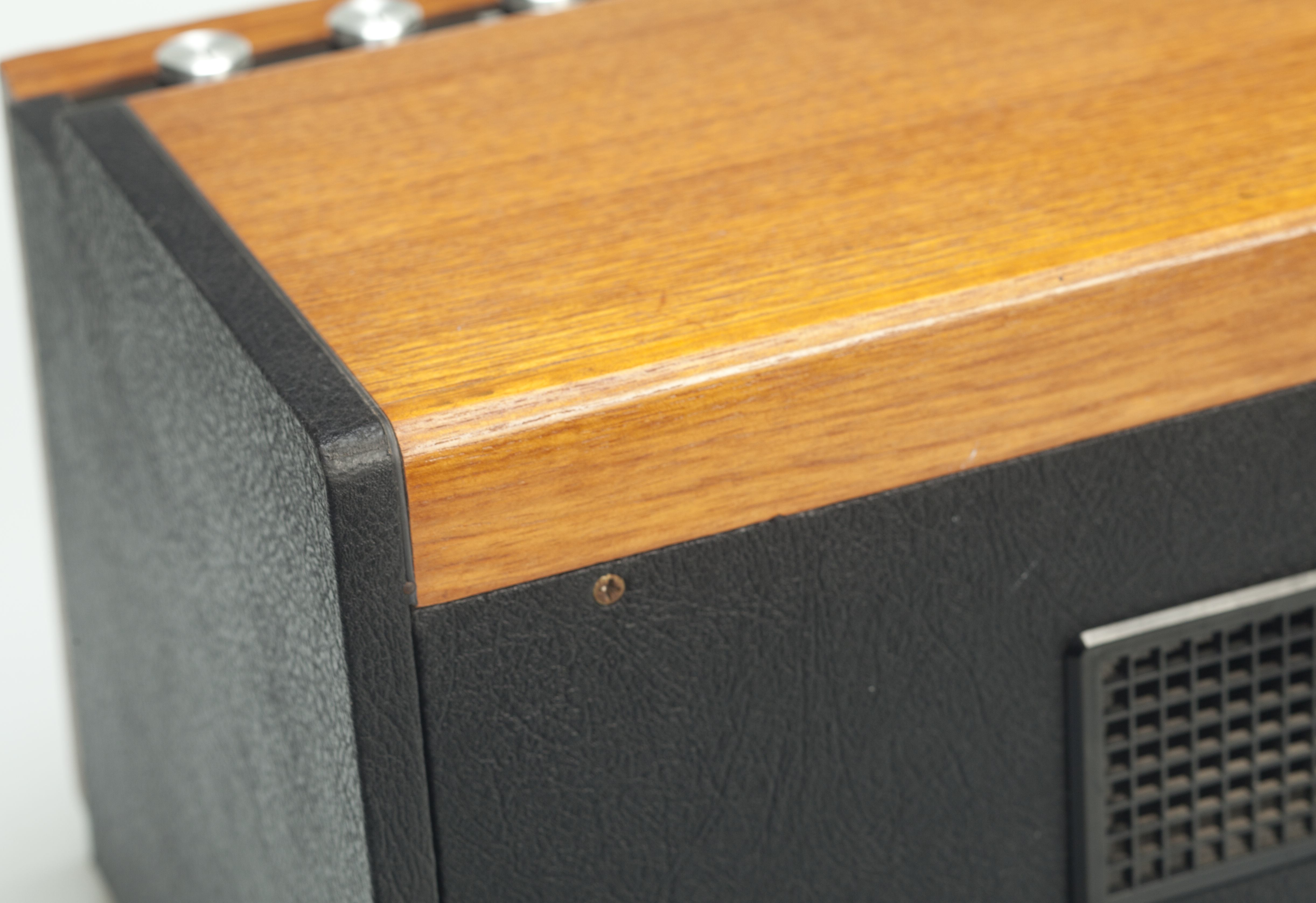 Hacker - Grenadier GP45 - Turntable