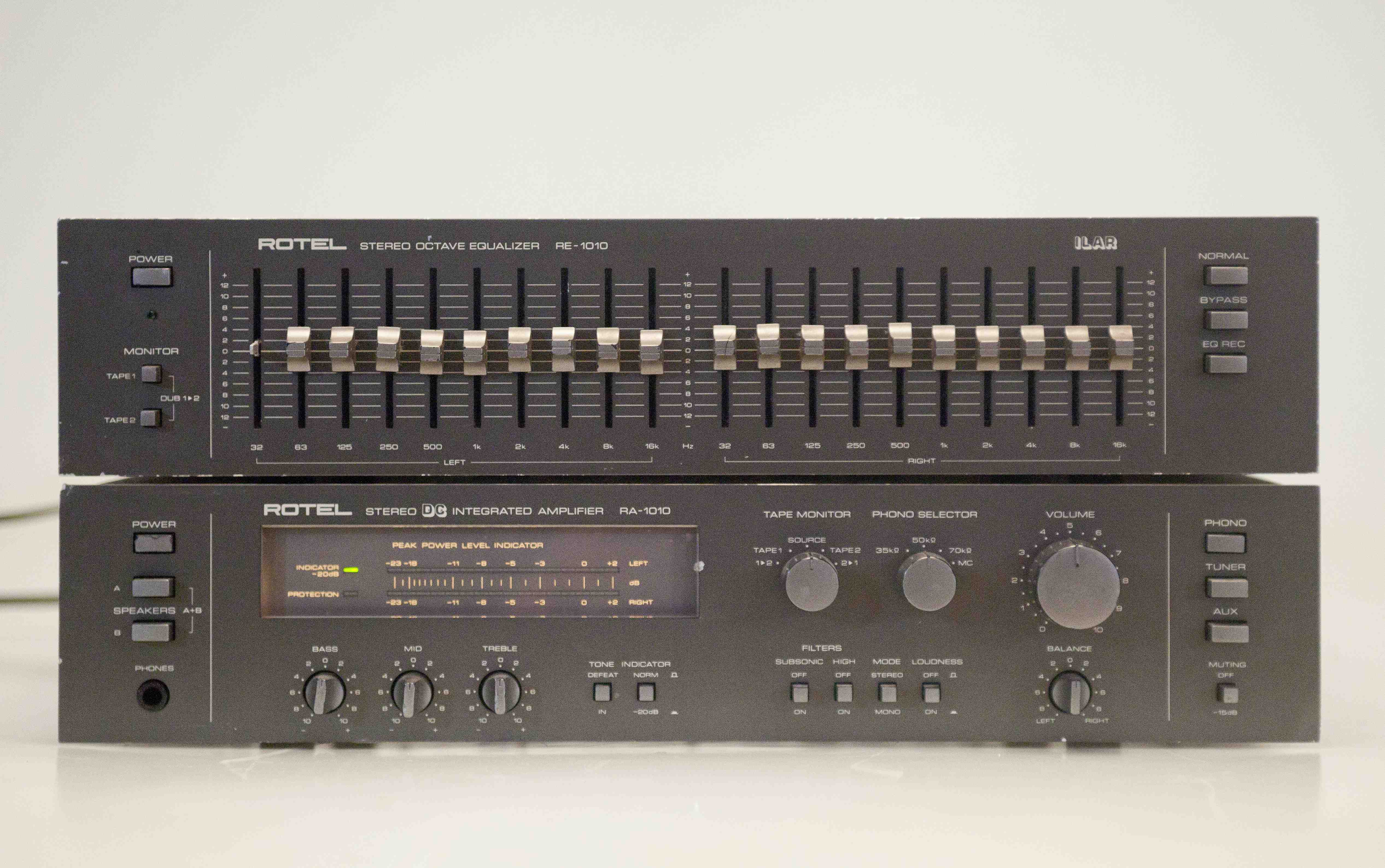 Rotel - RA-1010 + RE-1010 - amplifiers for record player