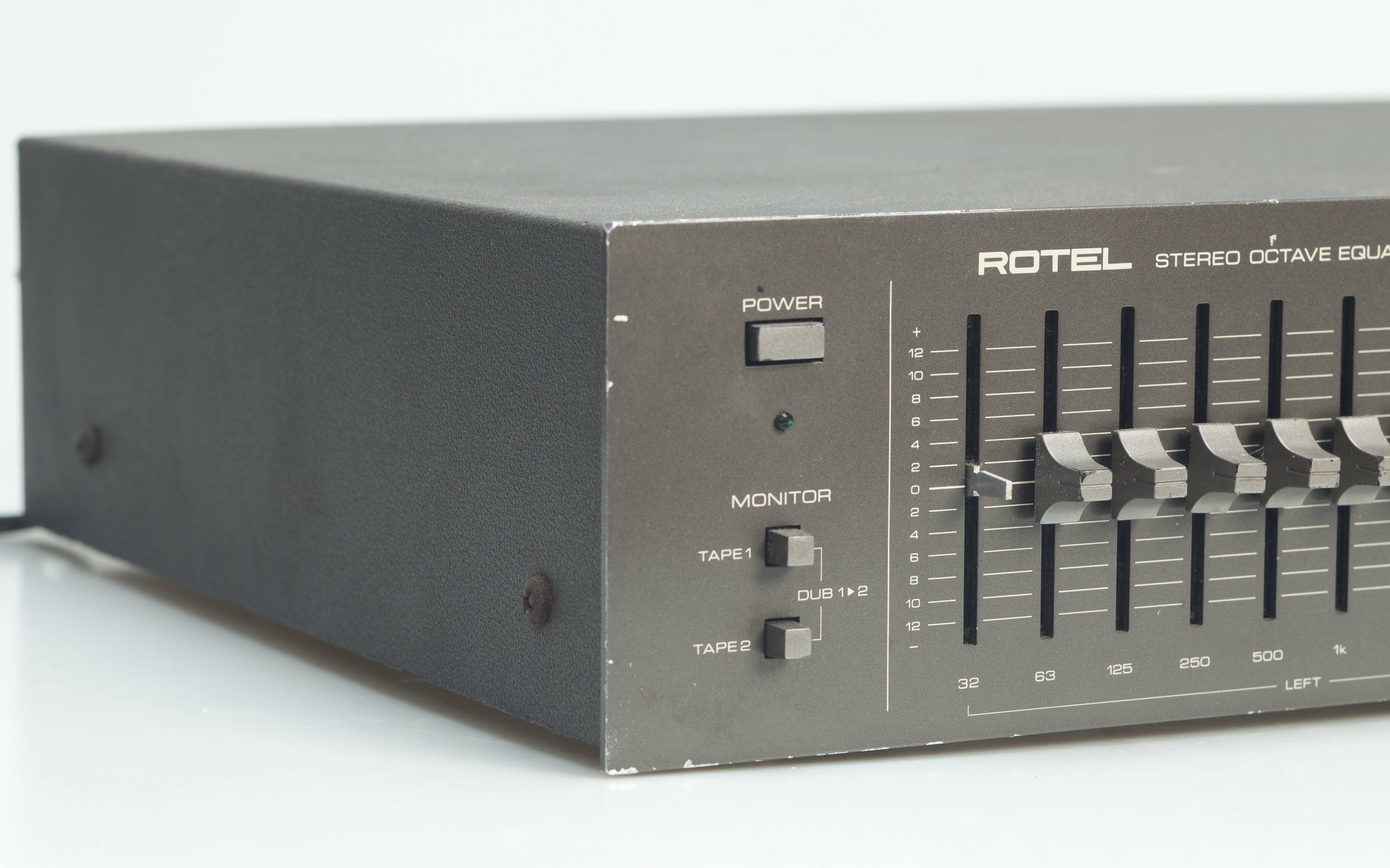 Rotel - RA-1010 + RE-1010 - zesilovač ke gramofonu