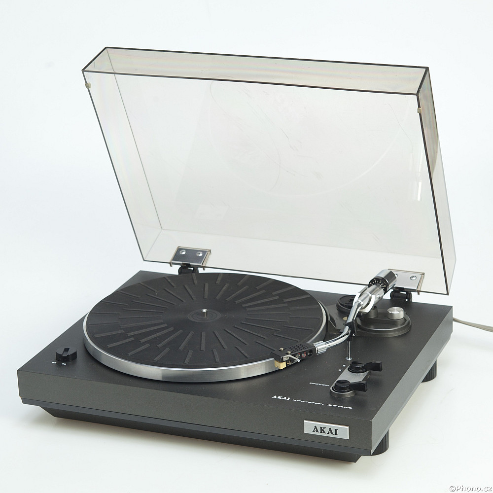 Akai - AP-100 - Turntable